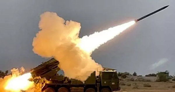 Vũ khí Ấn Độ chớp thời cơ thay thế Nga tại loạt thị trường truyền thống