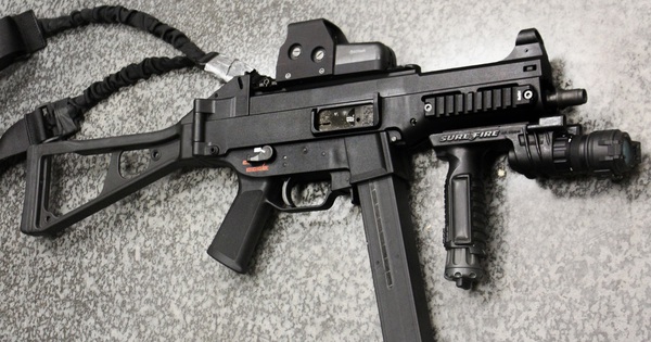 UMP - Tiểu liên “đỉnh cao” của người Đức