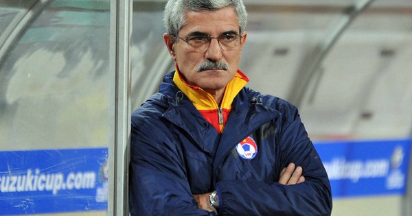 HLV Henrique Calisto, Alfred Riedl được đưa vào tầm ngắm thay thế Hữu ...