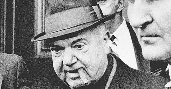 Evsei Agron Putin's Chef's Kiss PREVAIL By Greg Olear