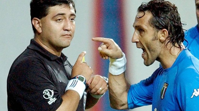 Byron Moreno: Trọng tài chuyên ăn hối lộ tính đường làm Tổng thống ...